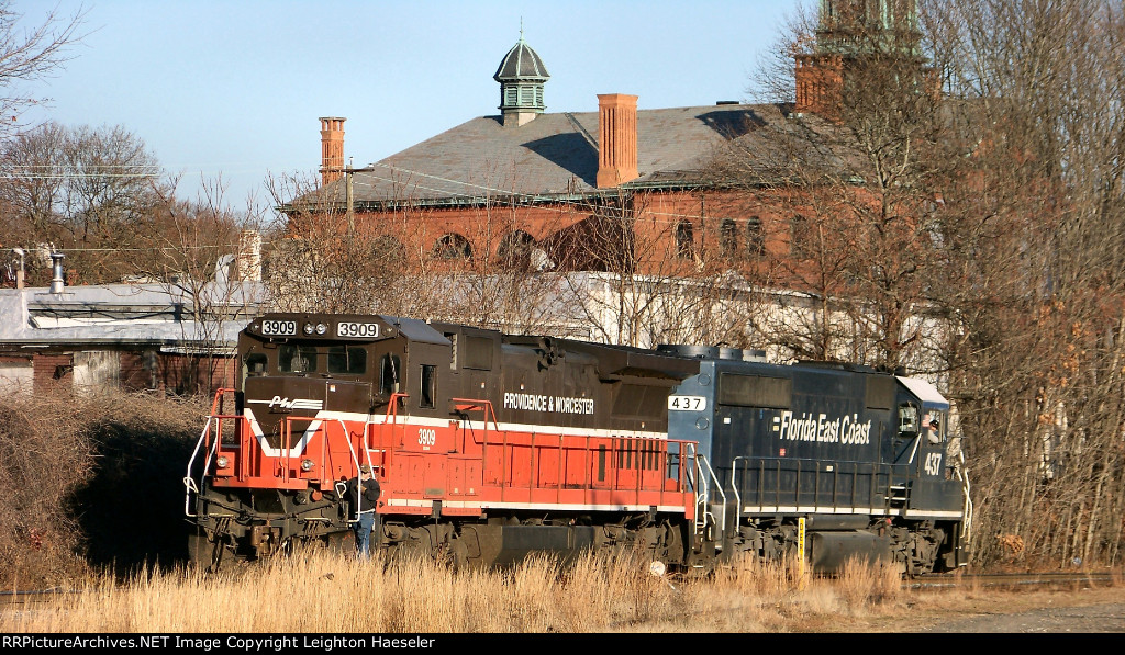 FEC 437 with PW 3909